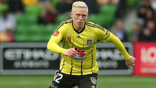 Contract extension: Phoenix defender pens new deal - A-Leagues