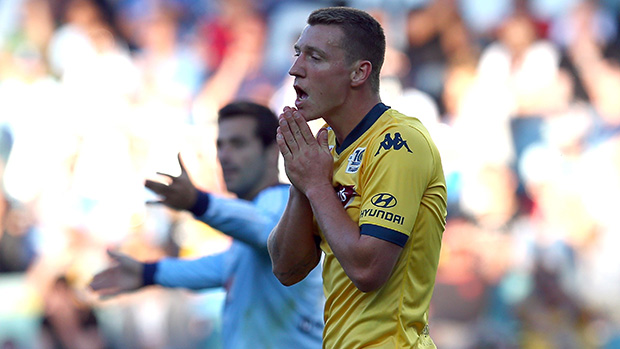 Moss slams sloppy Mariners - A-Leagues