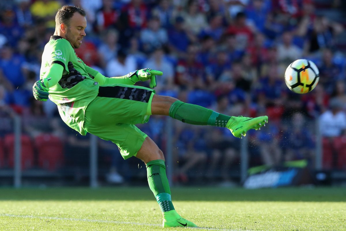 Transfer news: Ex-Jets goalkeeper joins former Victory defender at new ...