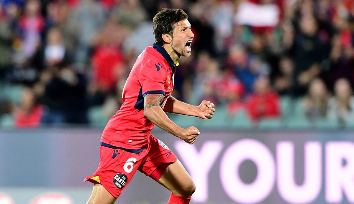 Signing news: Lia stays on at Adelaide United - A-Leagues
