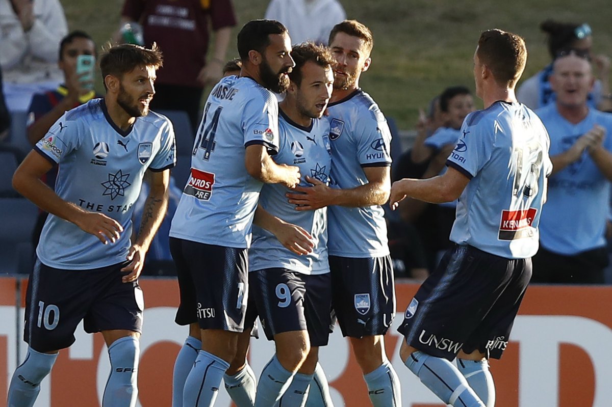 Sydney FC edge past Wellington thanks to Le Fondre's penalty - A-Leagues