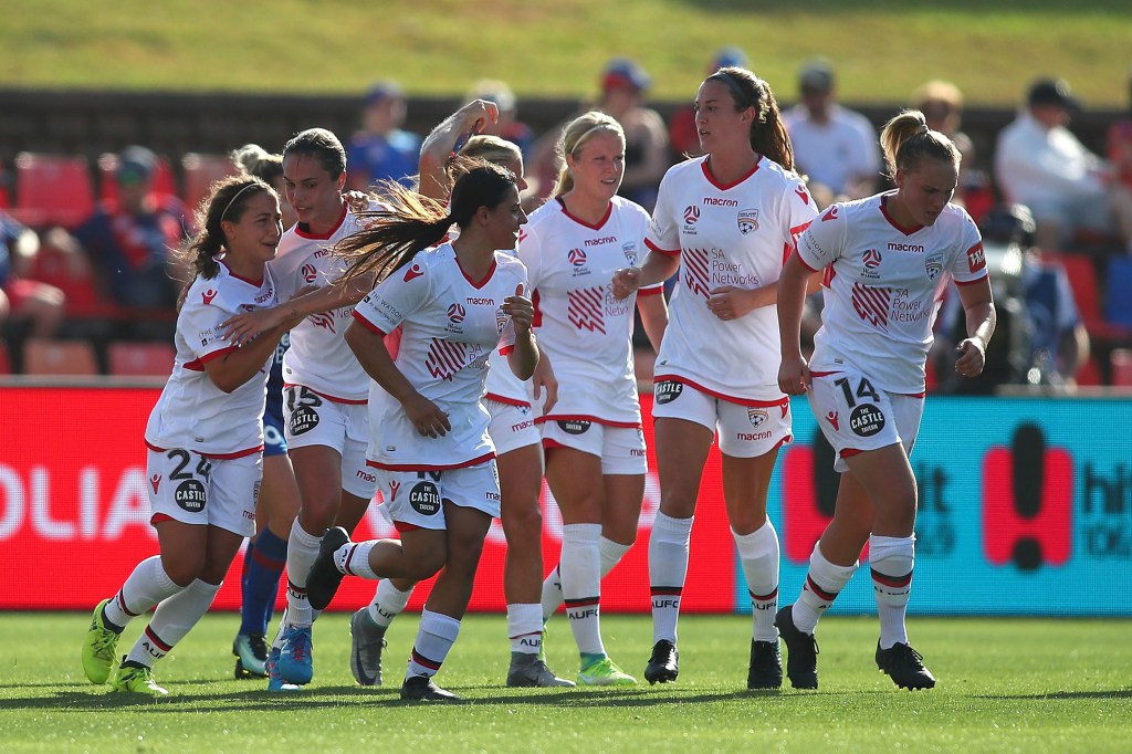 Colaprico cracker inspires Lady Reds to shock win over Jets in ...