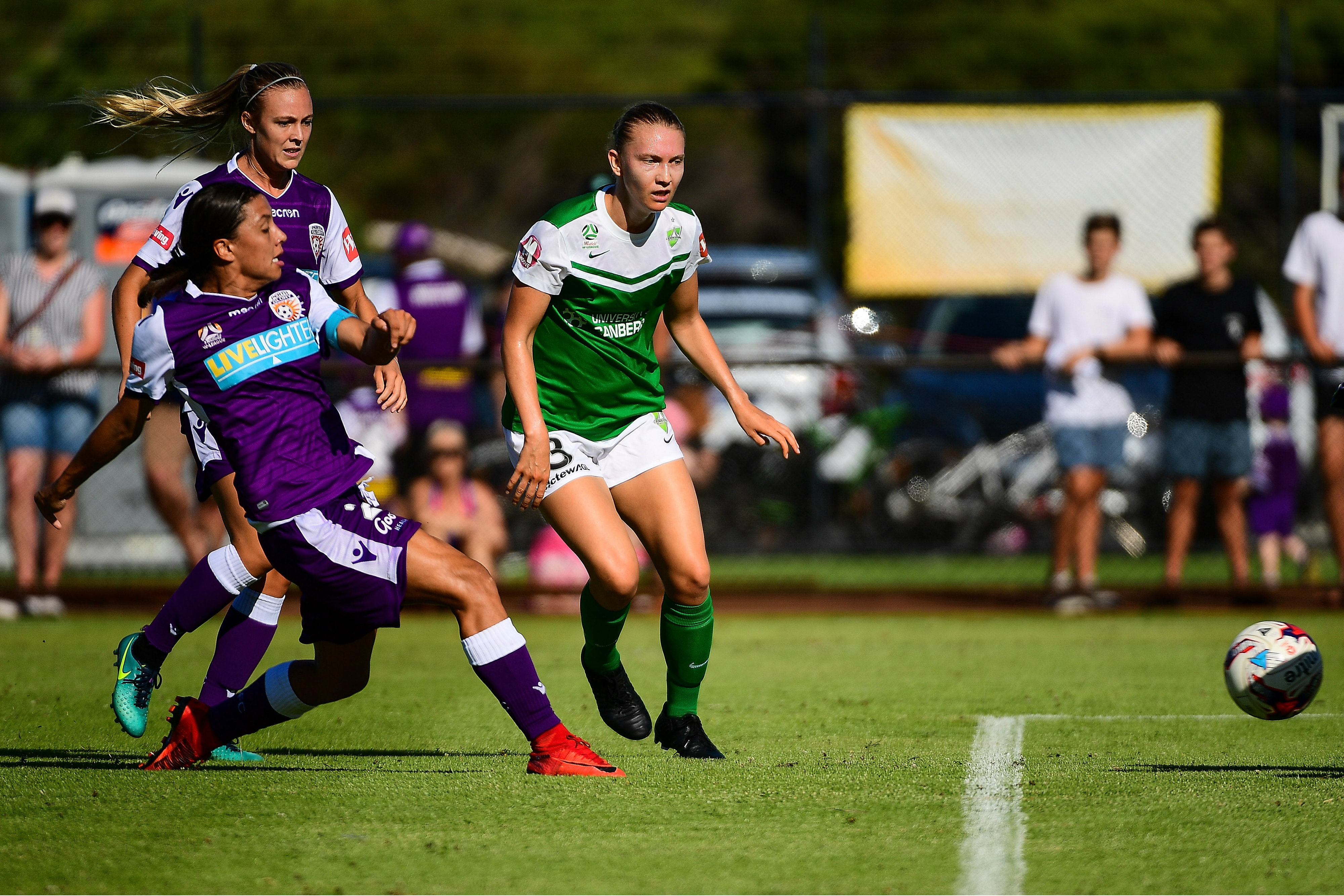 Sam Kerr scores hat-trick in eight-goal thriller between Glory and ...