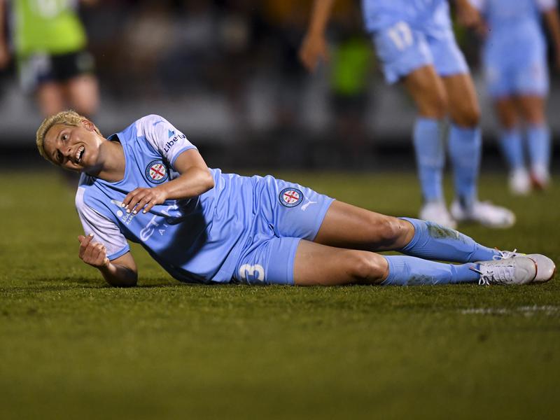 Stott marks post-cancer return with win