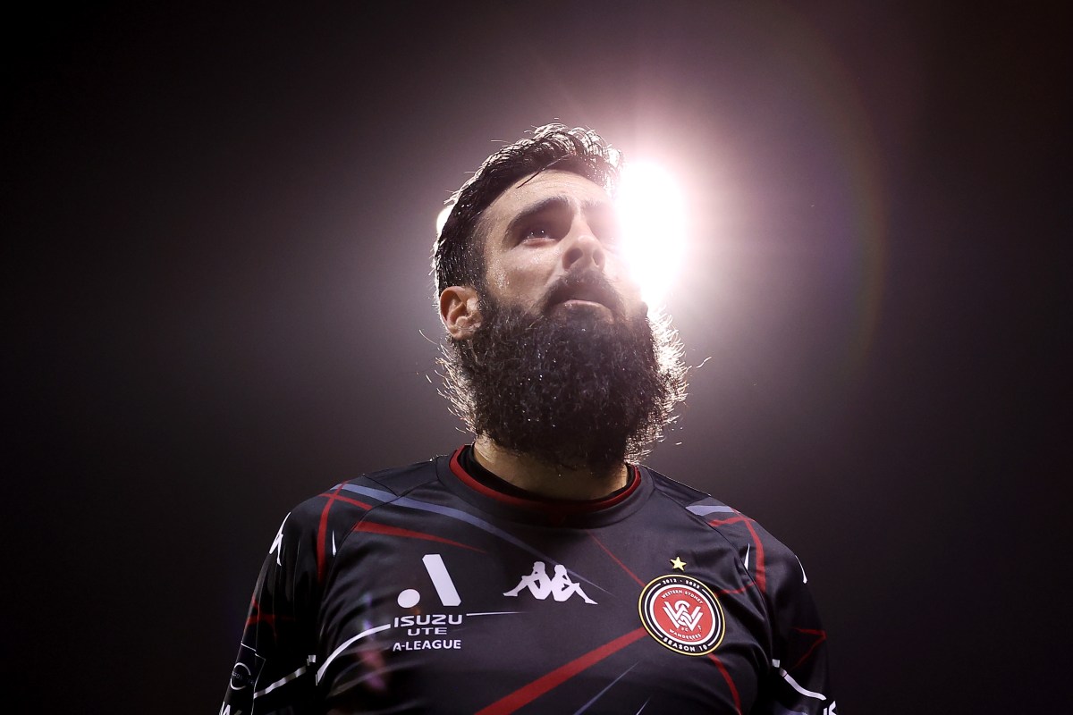 Season over for captain Williams? Wanderers confirm hamstring rupture ...