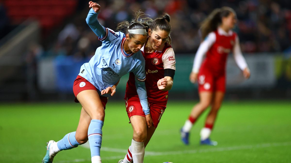 Western Sydney Wanderers sign Women's Championship winner Vicky Bruce