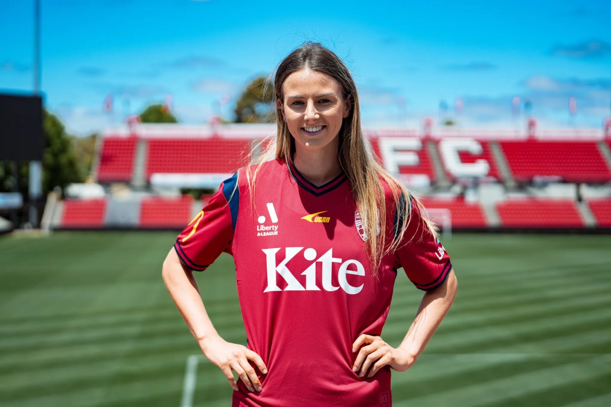 Adelaide United re-sign hometown star in Liberty A-League