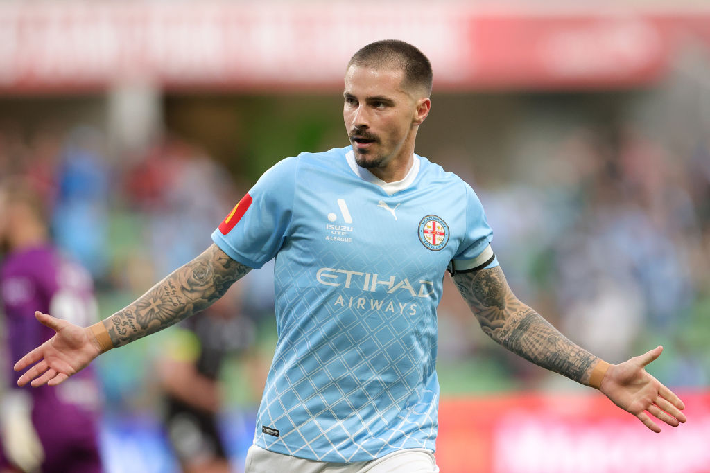Jamie Maclaren makes A-Leagues history as Melbourne City put eight past ...