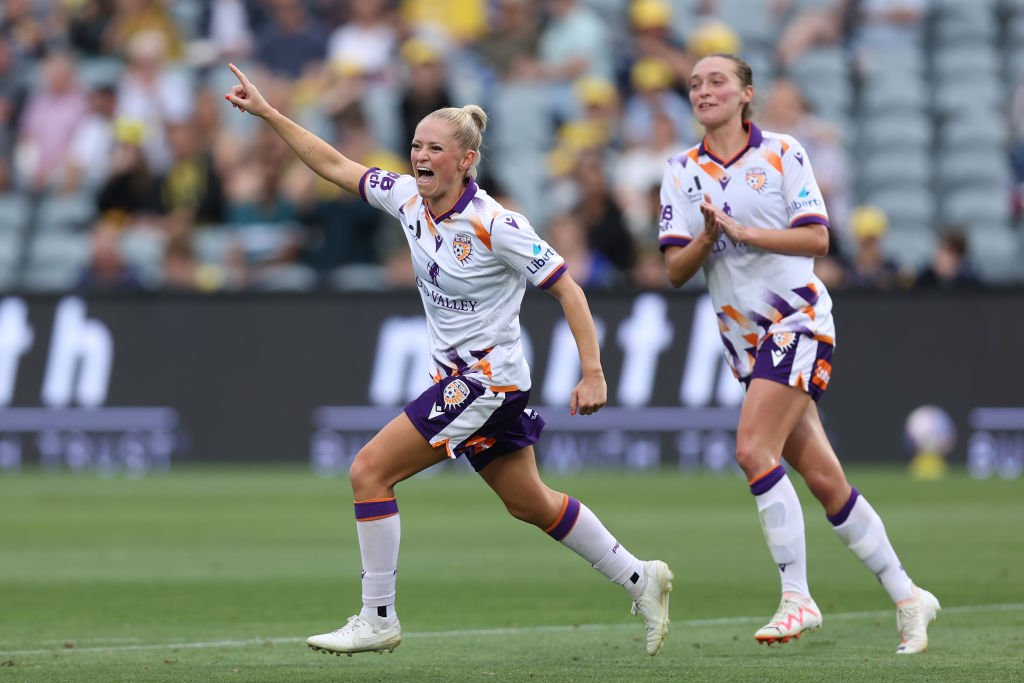 Millie Farrow-led Perth Glory sink Central Coast Mariners