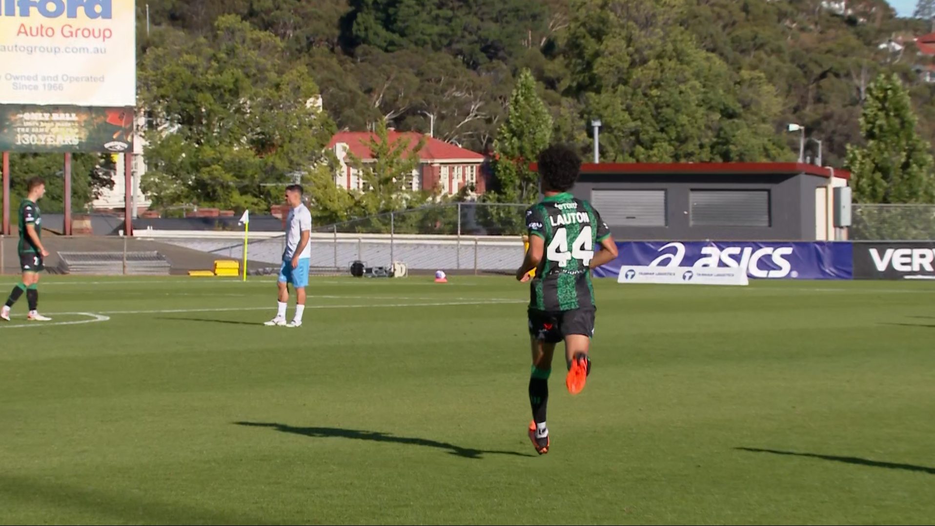 'Incredible' Aussie football stat blows commentators' minds