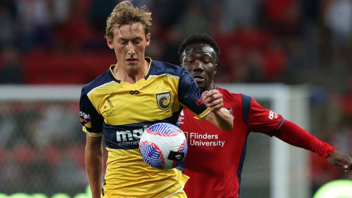 ‘He’s lifted my game’ | Jacob Farrell opens up on Irankunda rivalry | A ...