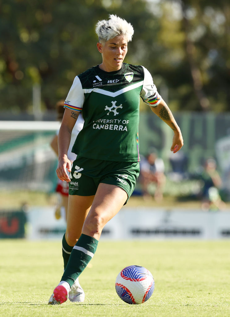 New Canberra coach provides Michelle Heyman contract update