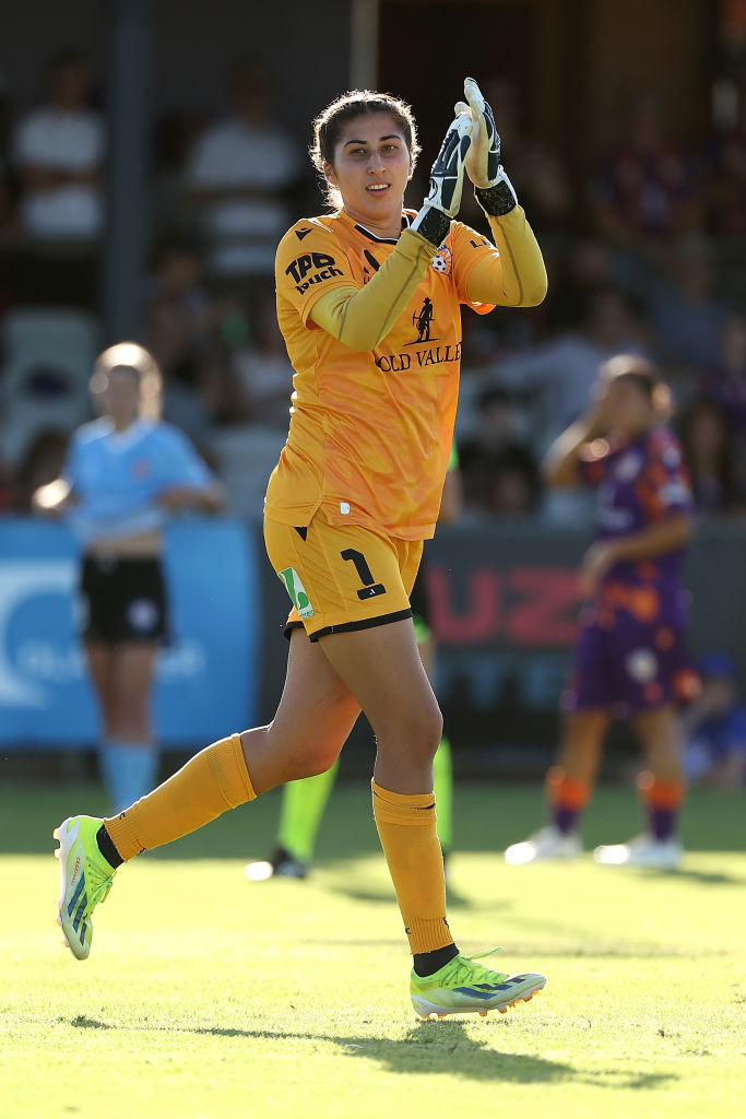 Perth Glory GK Morgan Aquino seals United States move
