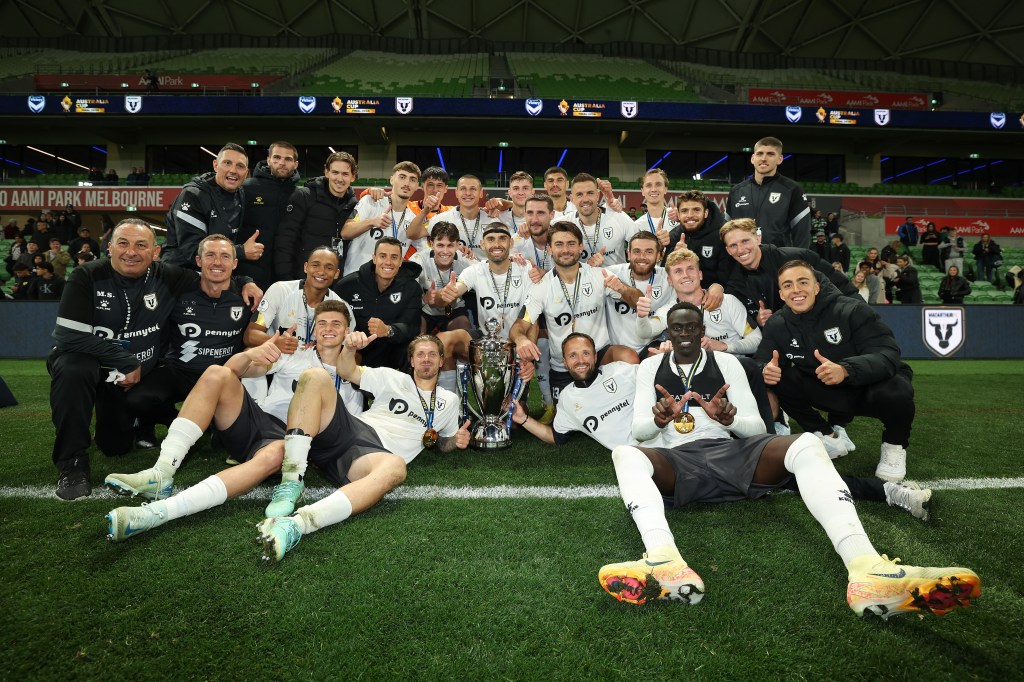 Macarthur FC stun Melbourne Victory to win Australia Cup: Video, highlights