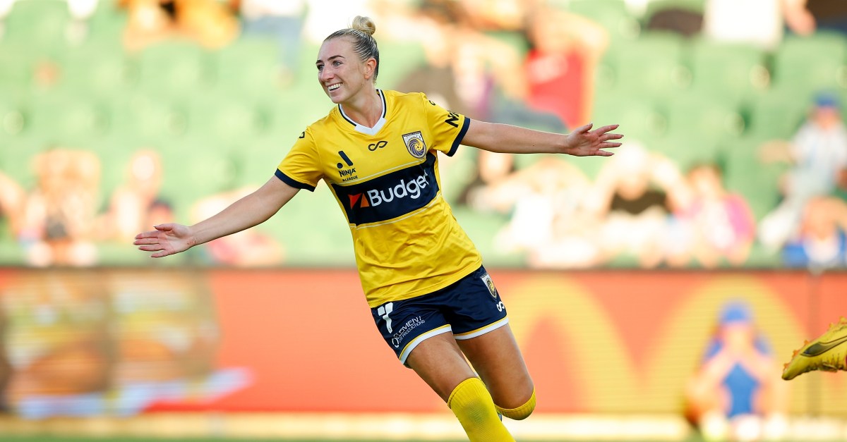 Late Pennock strike seals all three points for Mariners in Glory road ...