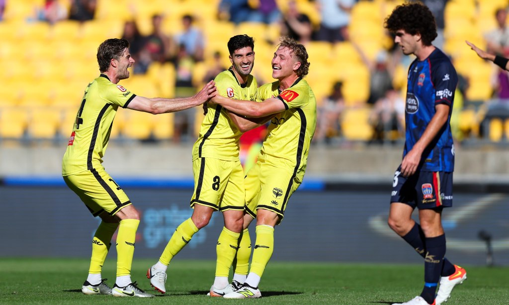 A-League: Phoenix snap three-game losing streak in win over Jets