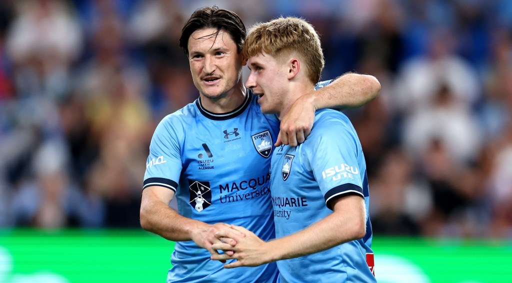 Lolley stars at No.9 as Talay adds another option to Sydney attack