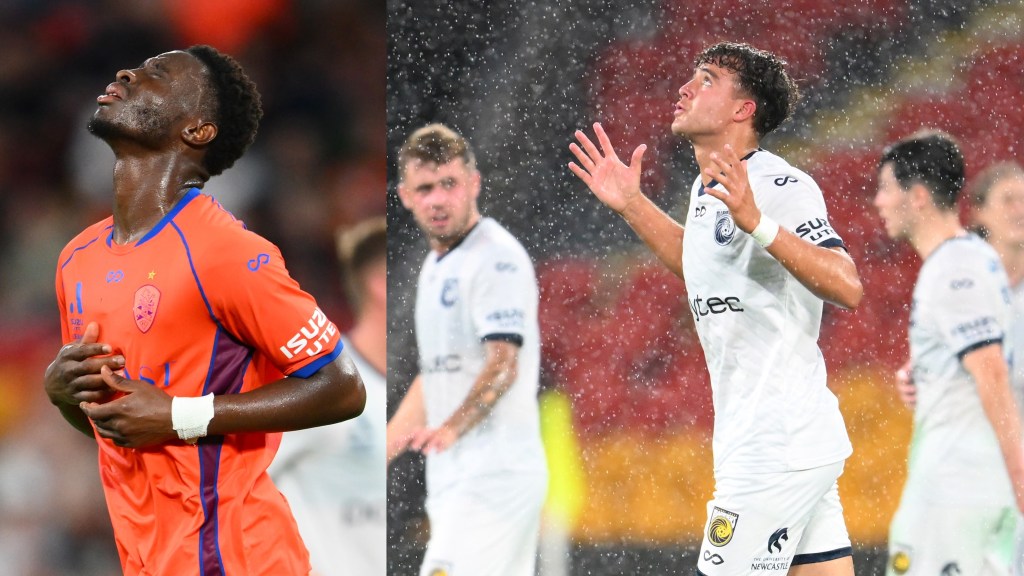 Brisbane Roar set two unwanted records in 3-1 home loss to Mariners