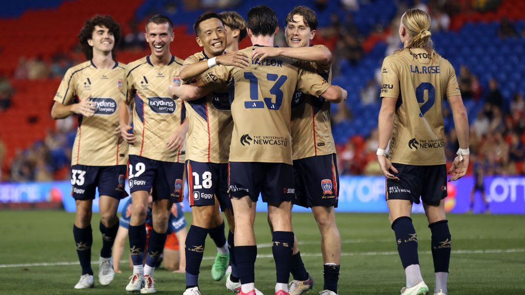 A-League: Newcastle Jets soar to 7-year first to close in on top 6