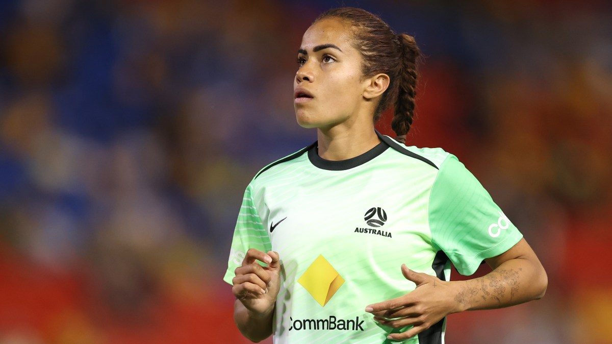 Matildas star Mary Fowler suffers season-ending ACL injury