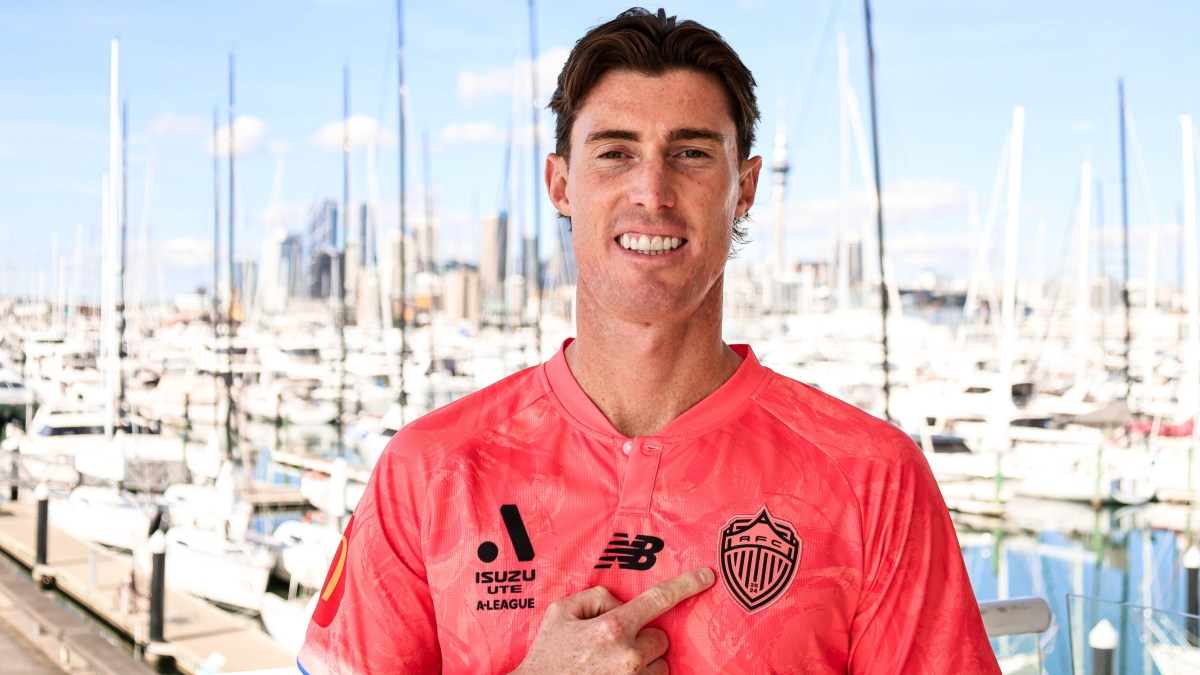 Auckland FC sign ex-Glory, Phoenix GK Oli Sail