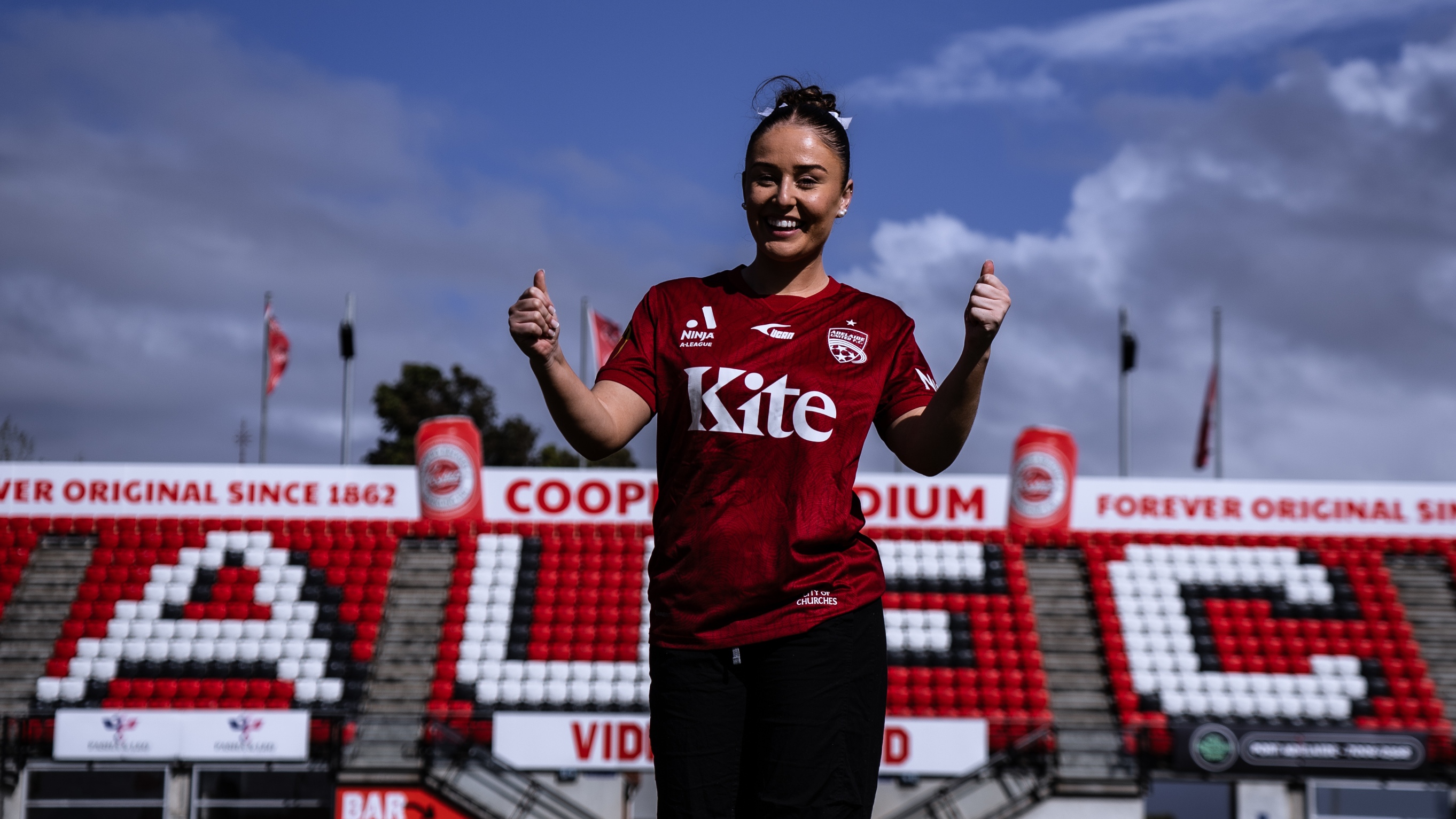 Adelaide United sign Young Matildas star Lara Gooch