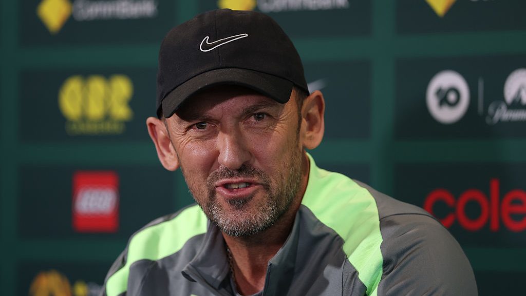 WATCH: Socceroos coach Popovic's passionate A-League message