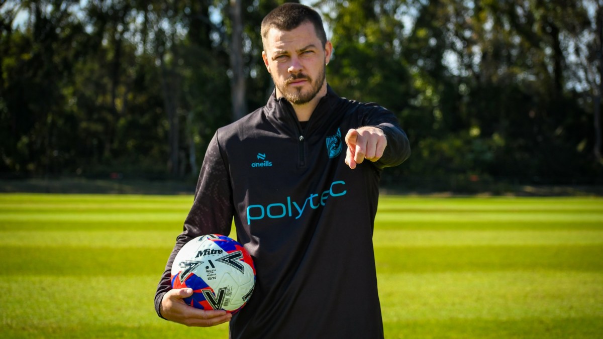 Central Coast Mariners sign James Donachie: Transfer news