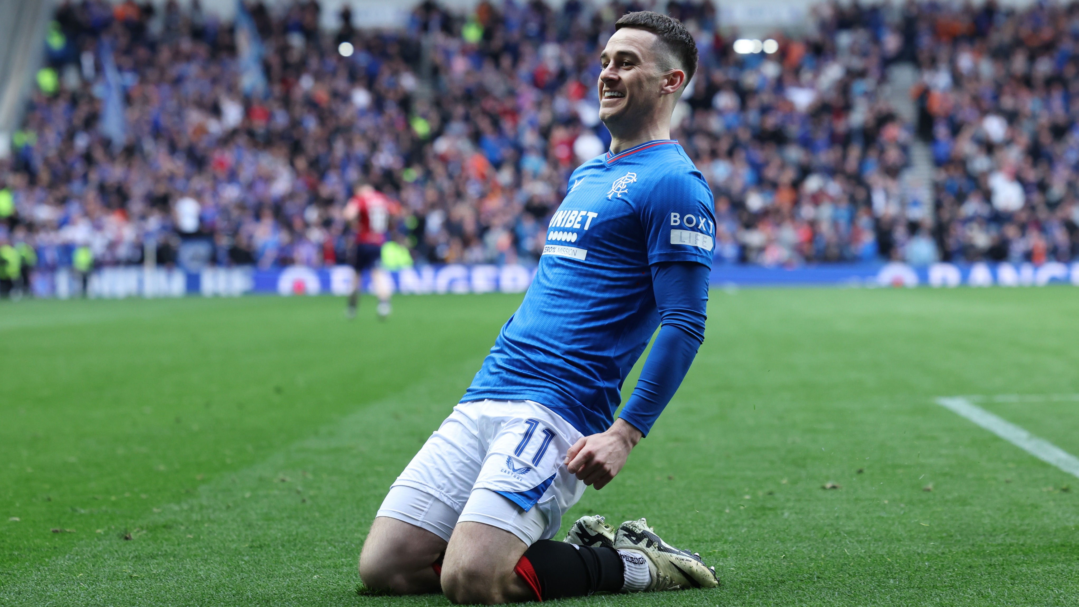 Perth Glory sign Man Utd product Tom Lawrence: A-League transfers