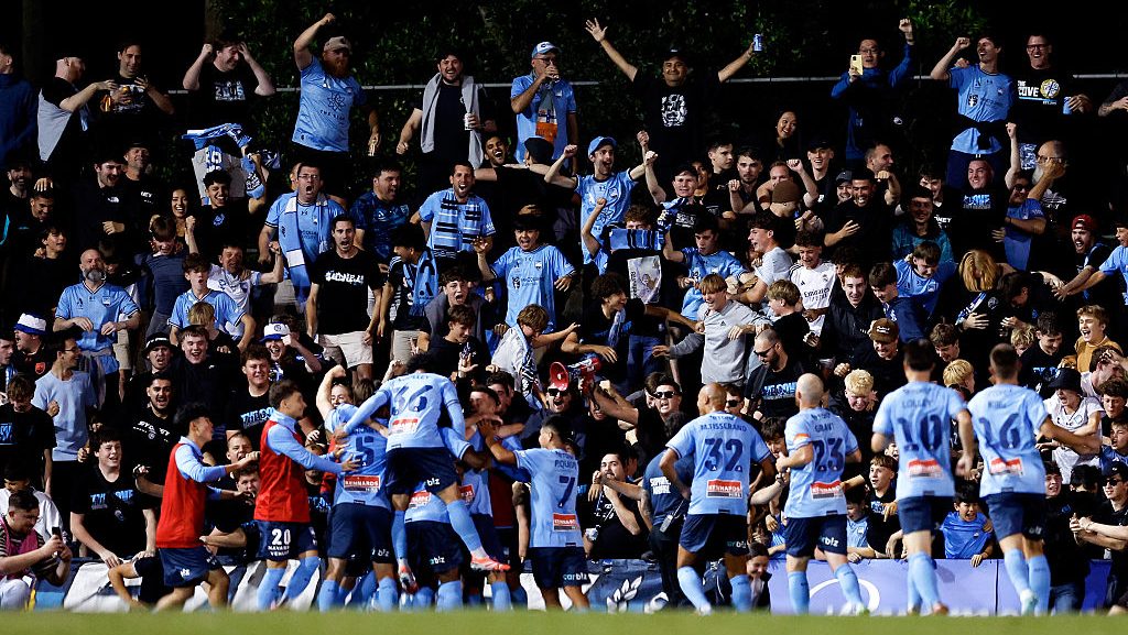 Sydney FC 2-0 Central Coast Mariners: A-League Round 2 highlights