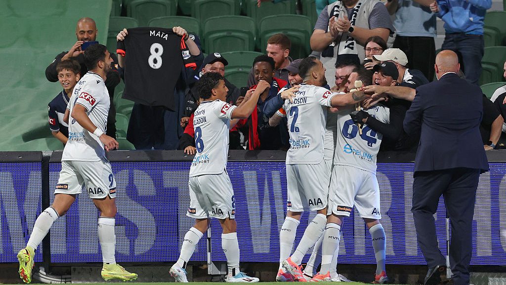 Perth Glory 0-2 Melbourne Victory: A-League Round 3 highlights