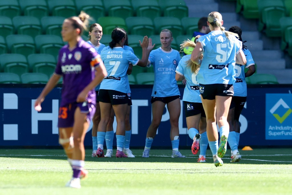 Melbourne City 3-1 Perth Glory - Match highlights, report