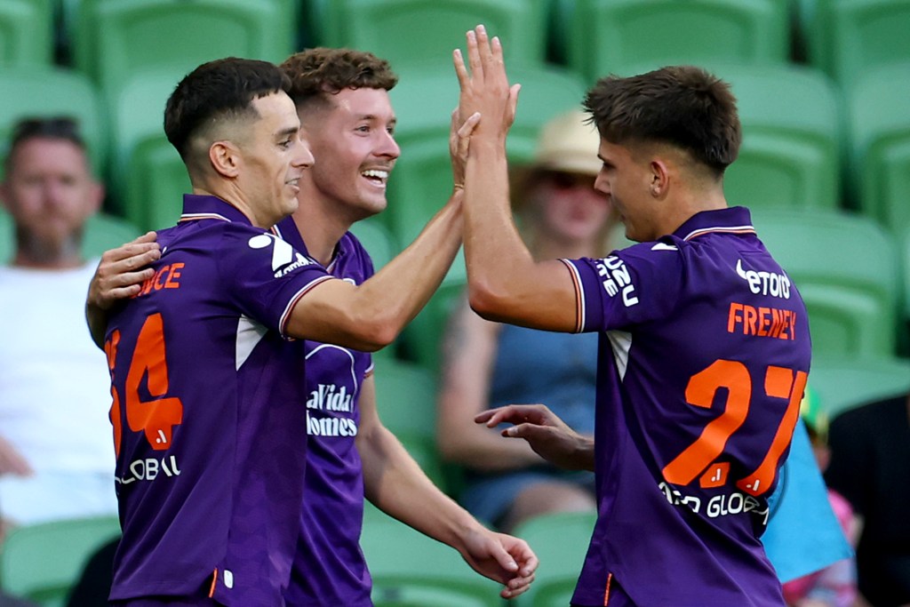 Melbourne City 1-3 Perth Glory - Match highlights, goals