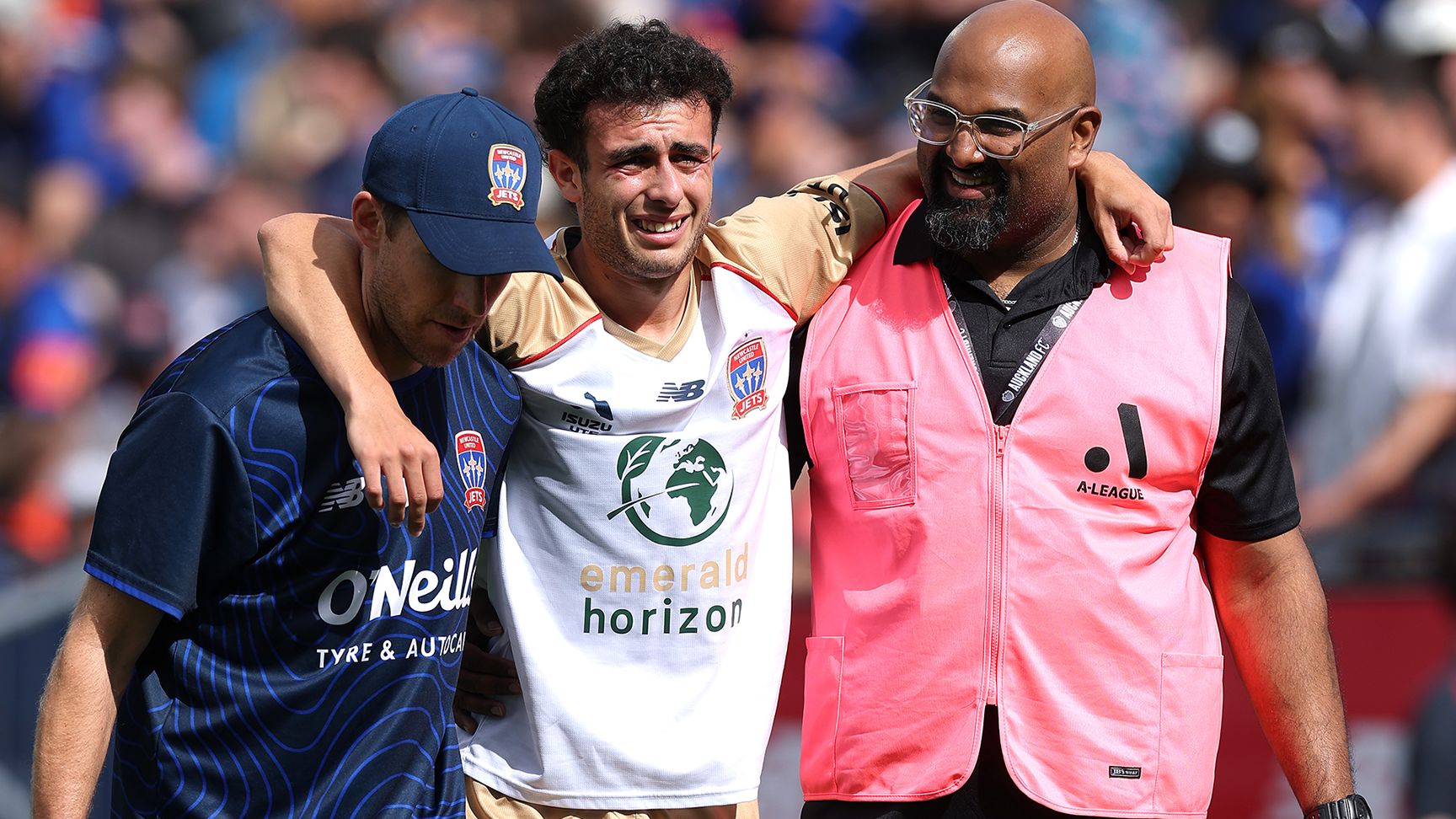 Jets duo suffer season-ending ACL injuries: A-League News