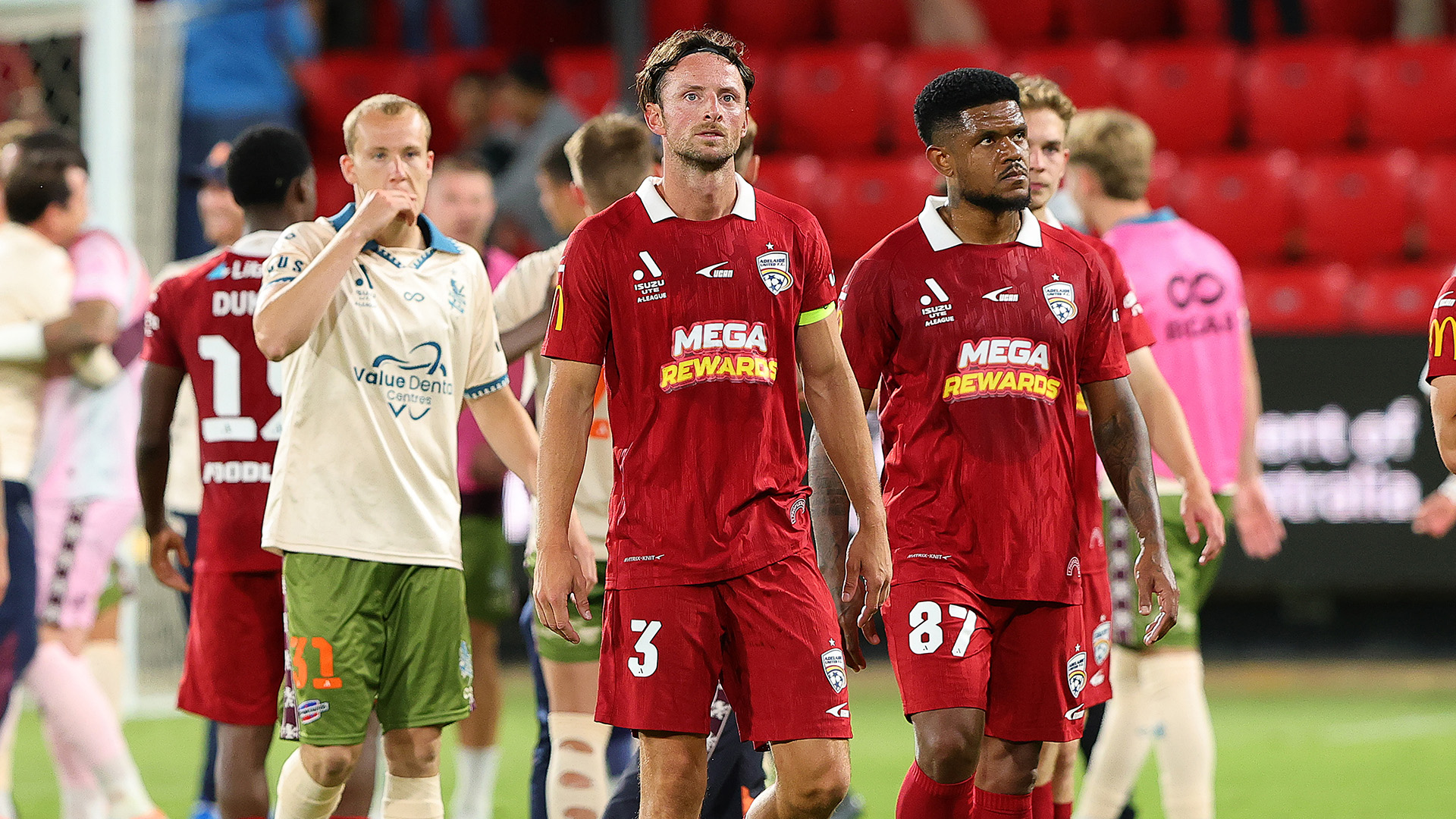 Bart Vriends inks new Adelaide United contract: A-League News